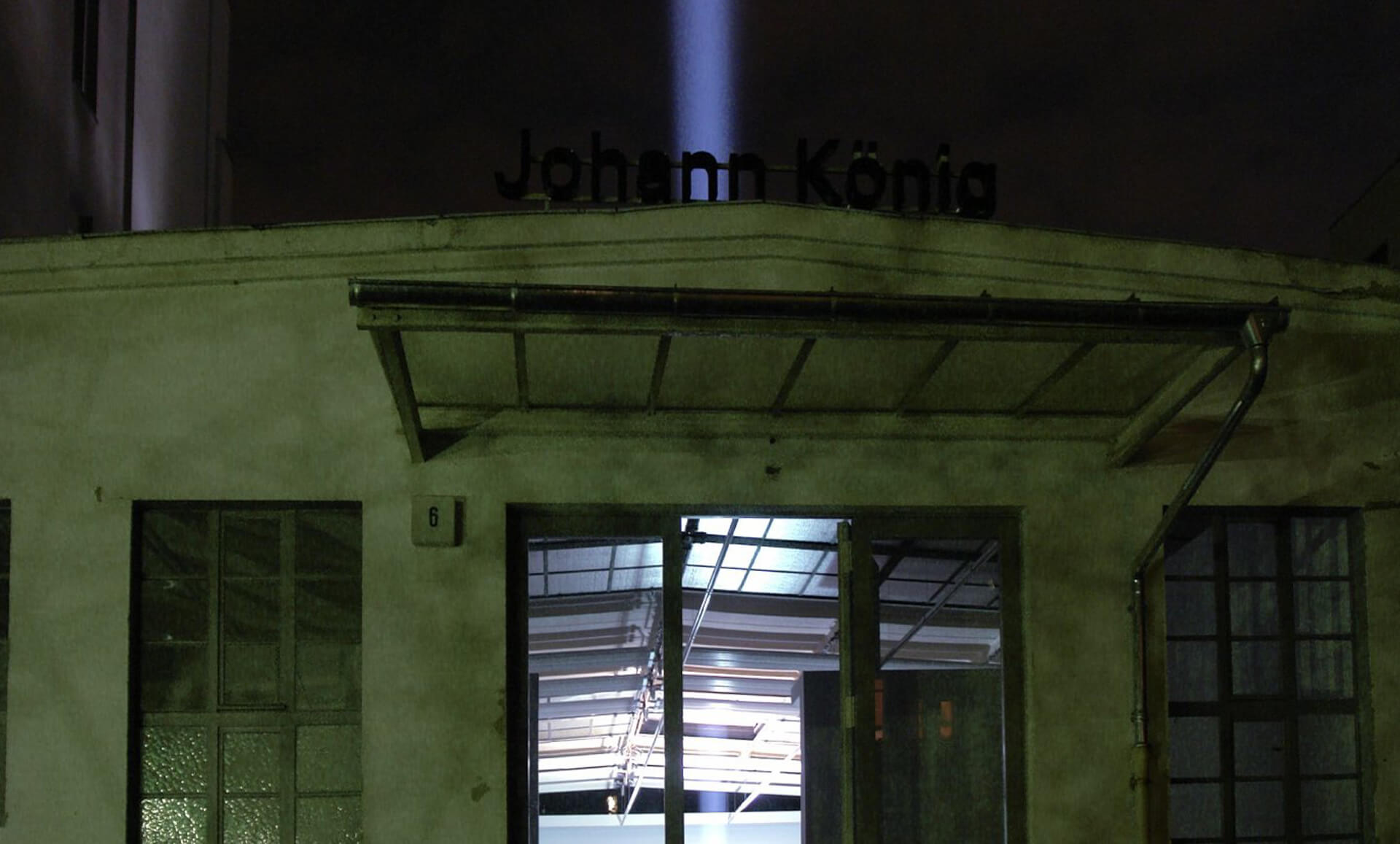 Galerie König - Infinite column - Arts Outdoor Lighting Multimedia and ...
